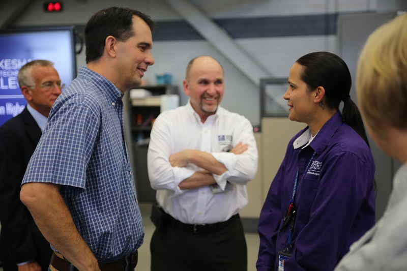 Gov. Scott Walker visits with WCTC students, touts technical education